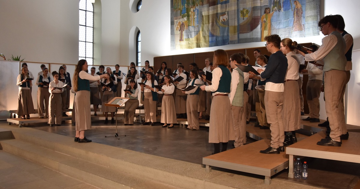 Kraftvolle junge Stimmen und eine Premiere | Andelfinger