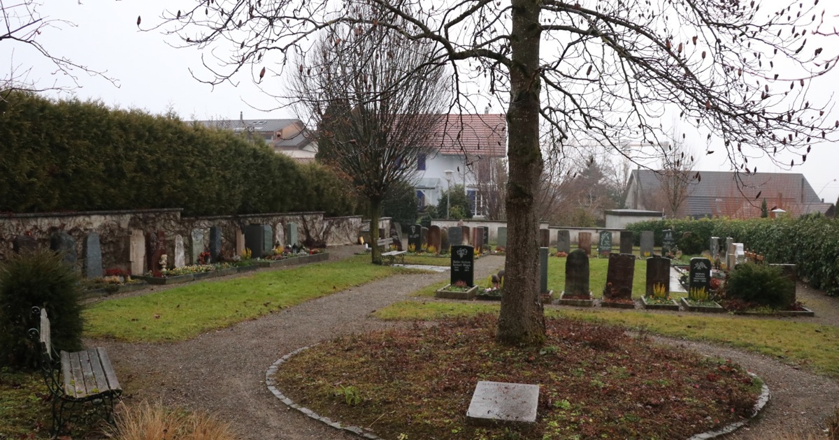 Der Friedhof darf verschönert werden | Andelfinger