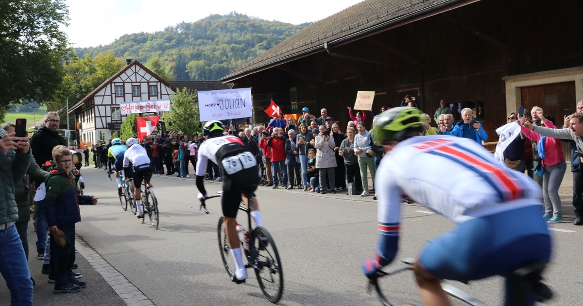 Rad-Elite rollt durchs Weinland | Andelfinger